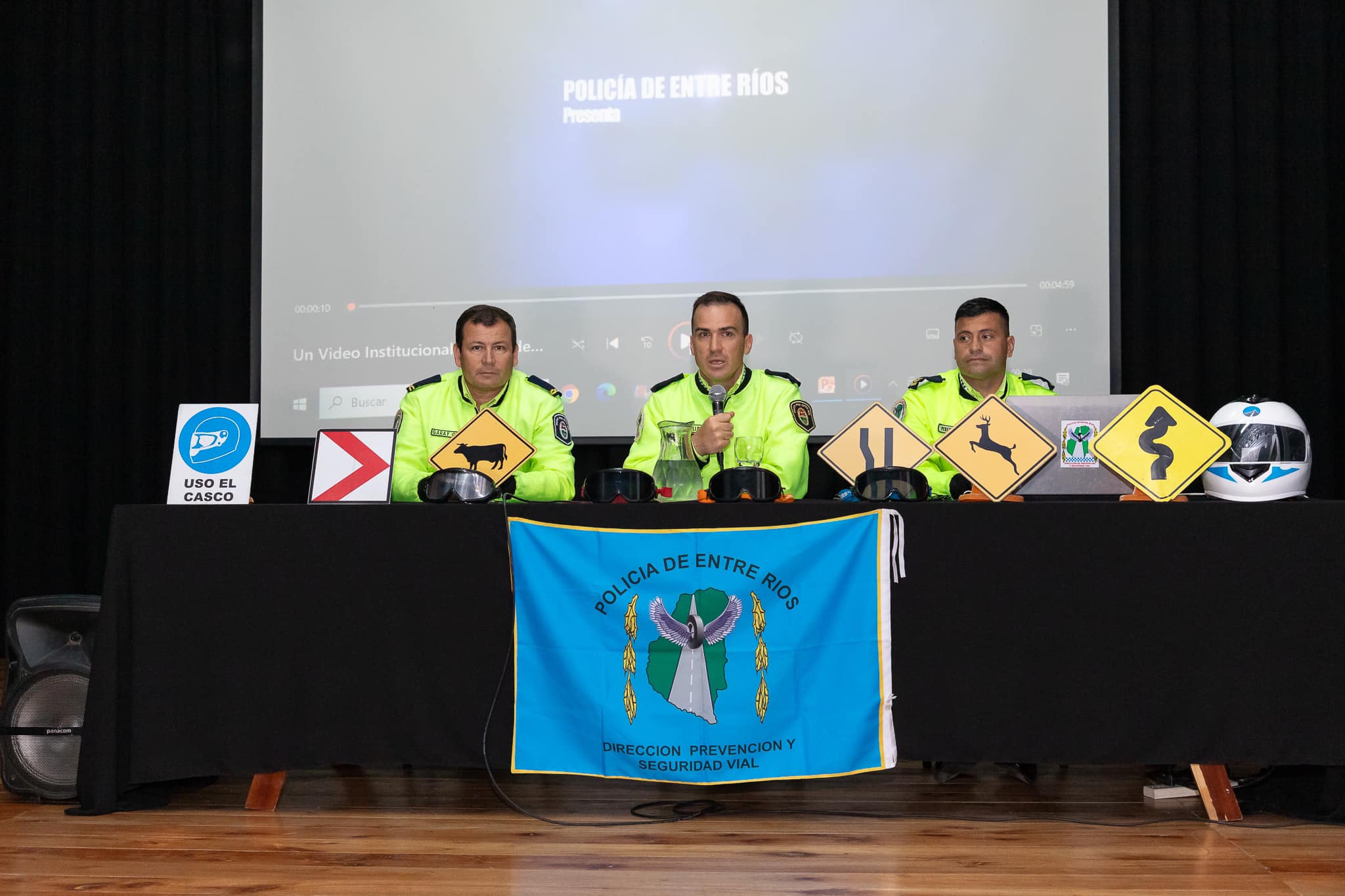 Aranguren en pos de la seguridad vial - Resumen Regional